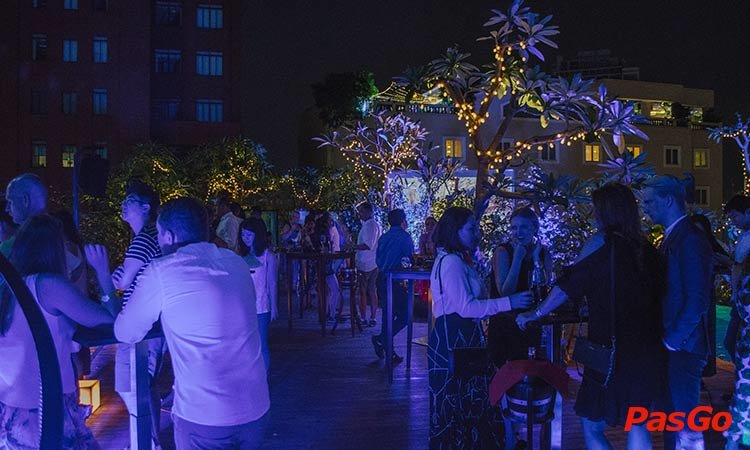 Bar Bleu - The Myst Đồng Khởi Hotel | Rooftop bar độc đáo