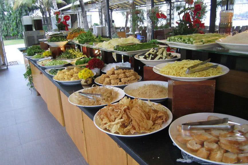 Buffet Tân Cảng – Buffet Lãng Man Ven Sài Gòn Giang